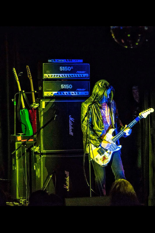 Mike Suppa - Images
